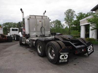 2015 Mack Titan TD713 Sleeper Semi Truck - 36" Mid Roof Sleeper, MP10 ...