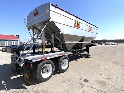 KBH TT2000SF Dry Fertilizer Tender For Sale | Clear Lake, IA | 9663976 ...