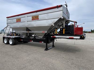 KBH TT2000SF Dry Fertilizer Tender For Sale | Clear Lake, IA | 9663976 ...