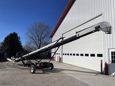 2025 Universal 1537 SELF-PROPELLED FIELD LOADER GAS SD For Sale ...