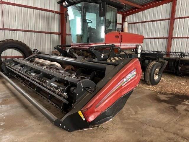 2002 MacDon 2952 Self-Propelled Mower Conditioner/Windrower For Sale ...