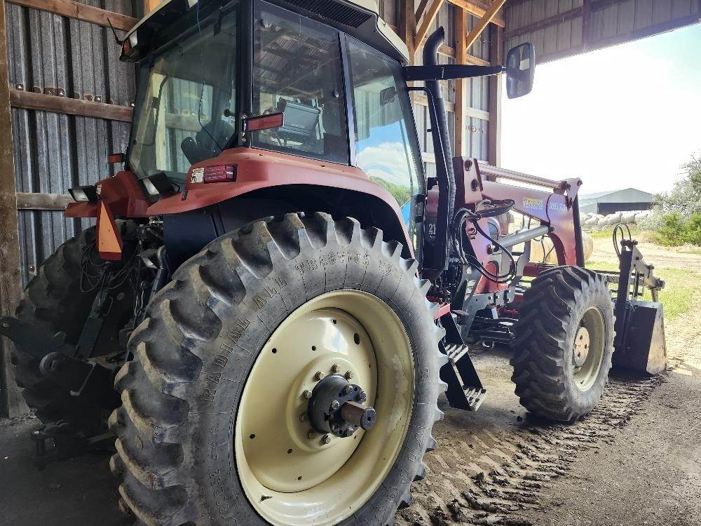 2005 Buhler Versatile 2145 Tractor For Sale, 2,914 Hours | Dickinson ...