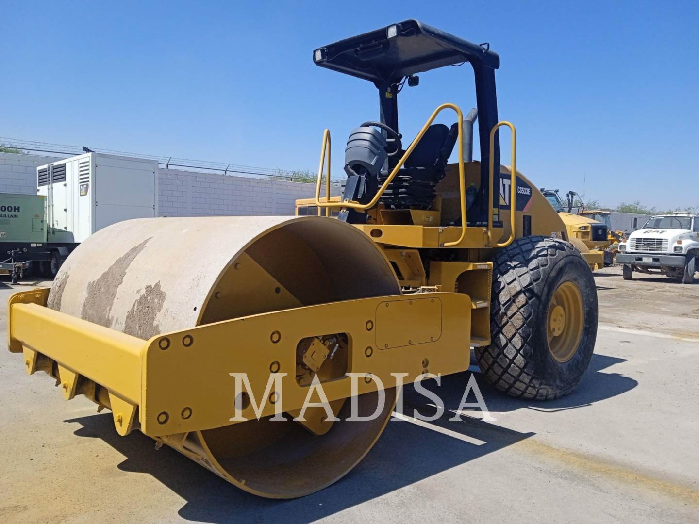 2017 Caterpillar CS533E Smooth Drum Roller Compactor For Sale, 3,312 ...