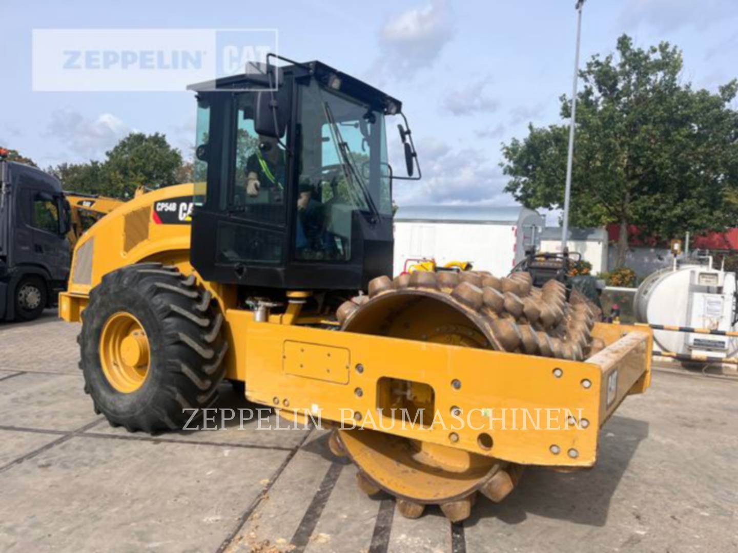 2018 Caterpillar CP54B Smooth Drum Roller Compactor For Sale, 1,106 ...