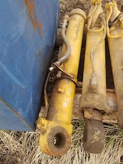 Caterpillar D5H TSK Arch Lift Cylinder For Sale - 100 Mile House, BC ...