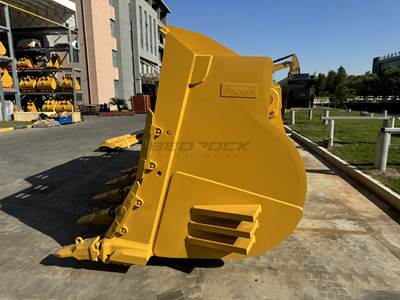 Bedrock Spade Nose Bucket for Caterpillar 992K Loader For Sale | Irvine ...