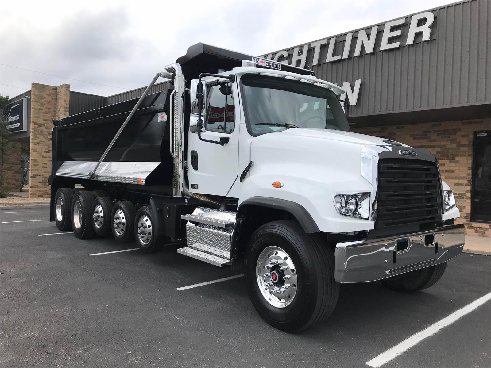 2024 Freightliner 114SD Five Axle Dump Truck Detroit 470HP Automatic 2024 Freightliner 114SD Five Axle Dump Truck Detroit 470HP Automatic