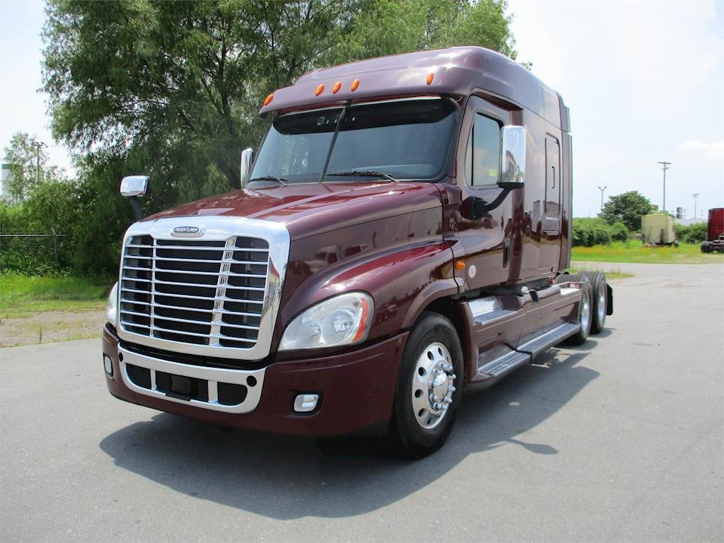 Freightliner Cascadia Truck
