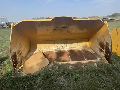 2022 John Deere 824L6.75P Bucket For Sale | Minot, ND | X289193 ...
