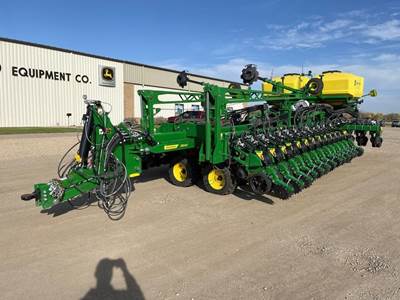 2023 John Deere DB60 Planter / Row Unit For Sale | Aberdeen, SD ...