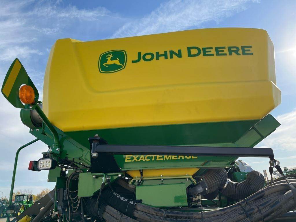2023 John Deere DB60 Planter / Row Unit For Sale | Aberdeen, SD ...