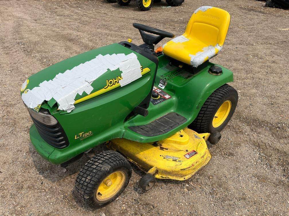 2005 John Deere LT190 Riding Lawn Mower For Sale, 727 Hours ...