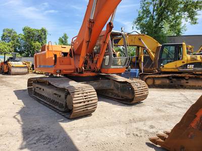 1992 Hitachi EX400 Excavator For Sale | Montreal, QC, Canada | ZID ...