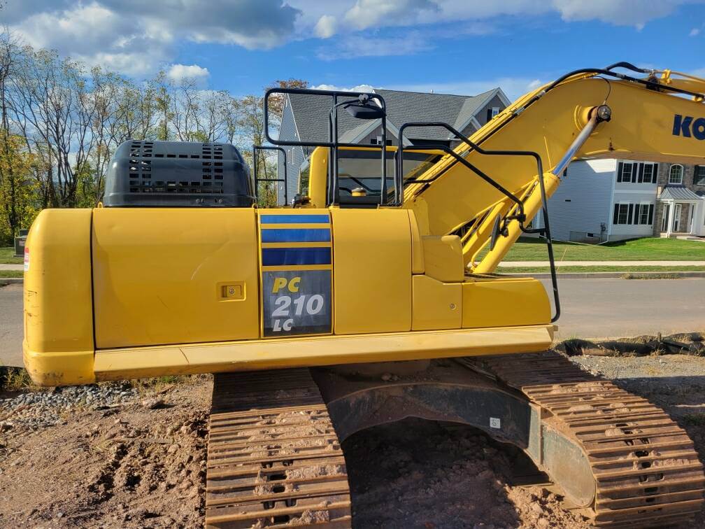 2017 Komatsu PC210LC-11 Excavator For Sale, 6,100 Hours | Crofton, MD ...