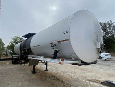 2014 Etnyre 7,250 GALLON ALUMINUM ASPHALT TRAILER Asphalt / Hot Oil ...