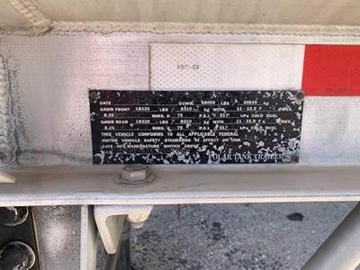 2005 Polar MC 406 / 9300 GAL / 4 COMP / HOSE TRAYS Fuel Tanker Trailer ...