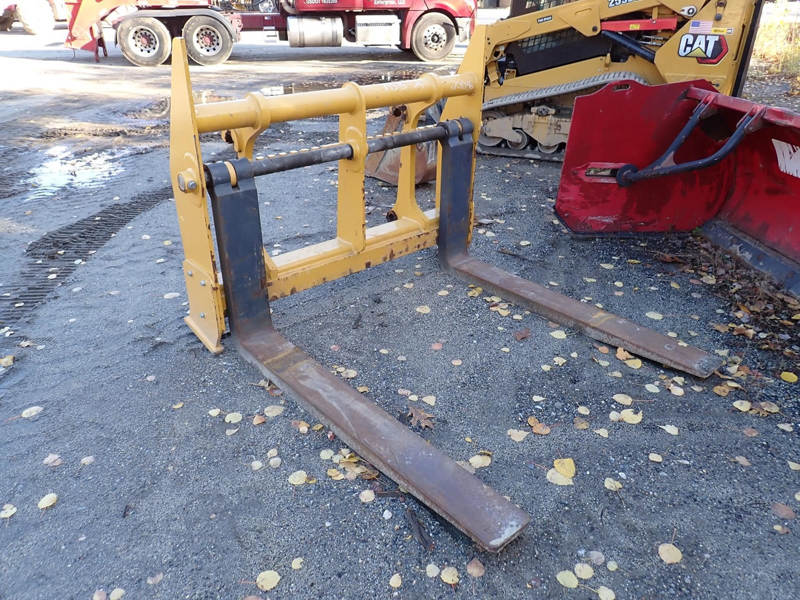 John Deere AT485006 Rotating Pallet Forks For Sale | Phillipston, MA ...