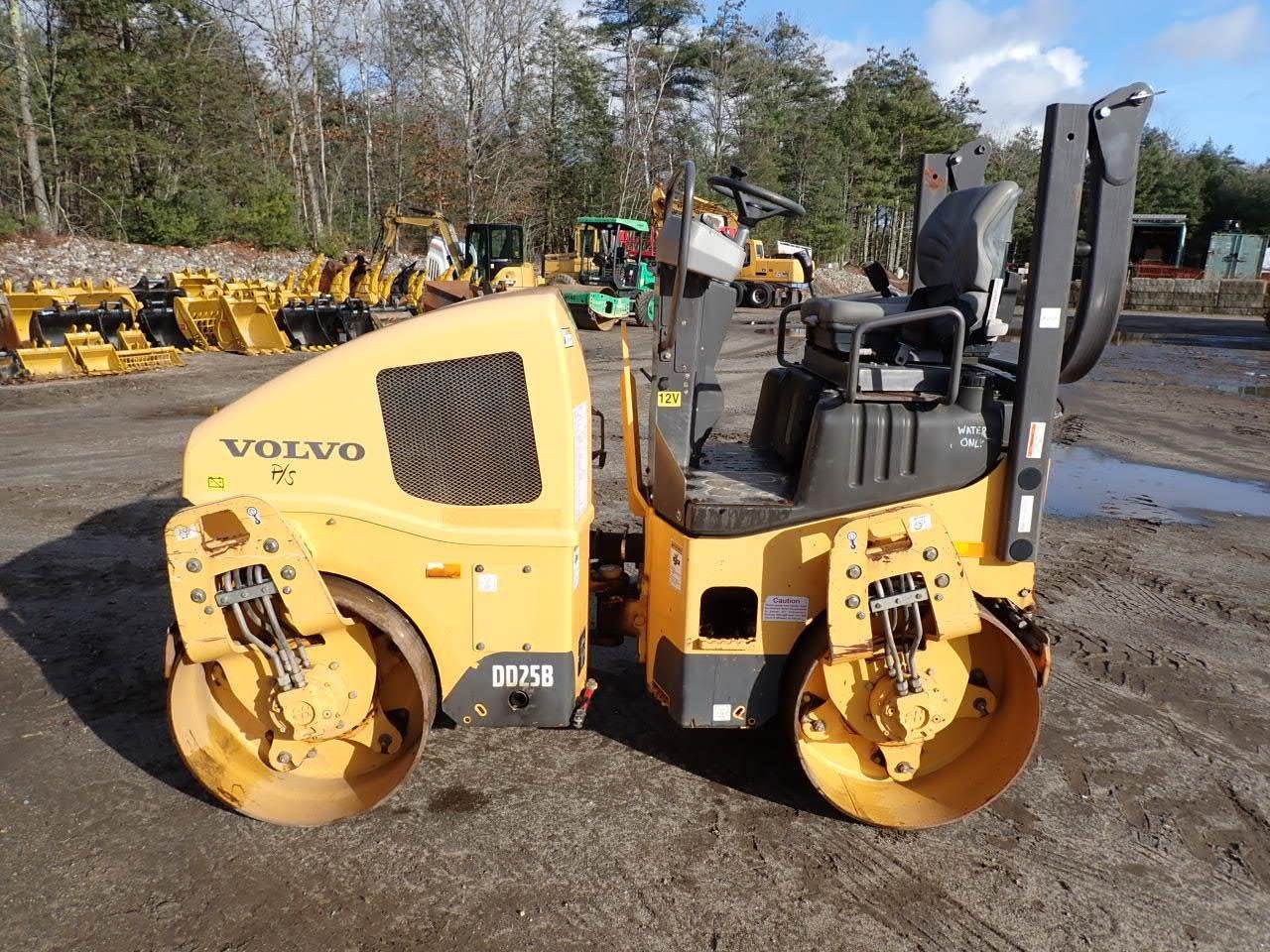 2017 Volvo DD25B Smooth Drum Roller Compactor For Sale, 719 Hours ...