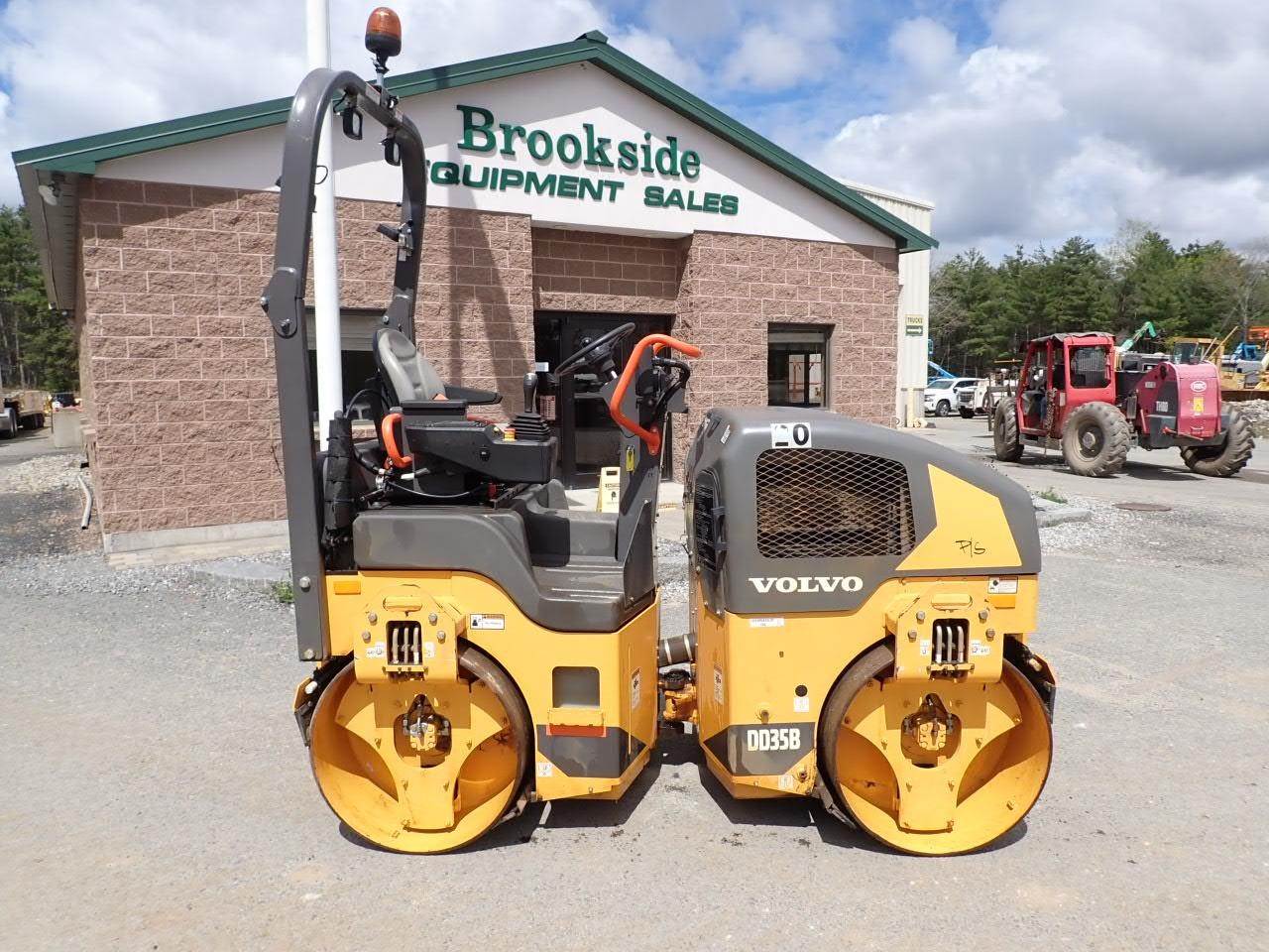 2021 Volvo DD35B Smooth Drum Roller Compactor For Sale, 786 Hours ...