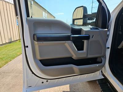 2019 Ford F-550 4WD Boom / Bucket Truck - Altec AT41M Aerial Lift For ...