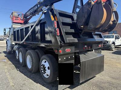 2011 Freightliner Busings Class M2 Grapple Truck - Prentice 2124 ...