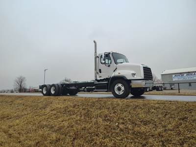2015 Freightliner 114SD Cab & Chassis Truck | Detroit DD13 | Heavy Spec ...