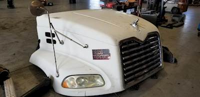 Mack Pinnacle CXU613 Hoods For Sale | MyLittleSalesman.com