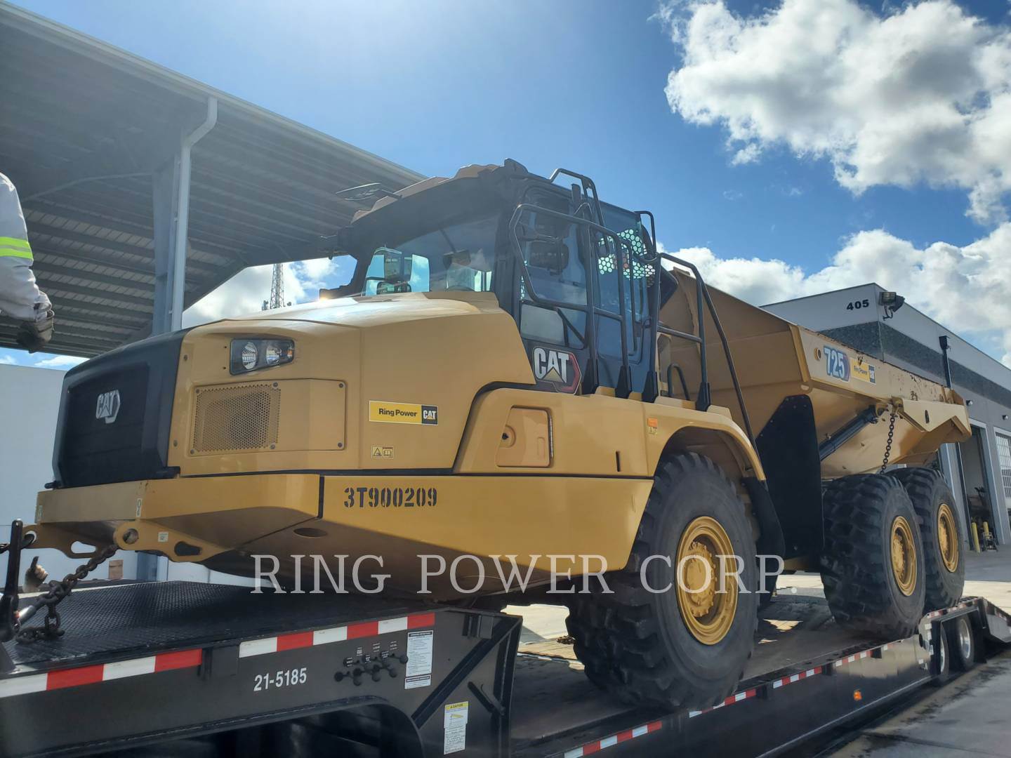2020 Caterpillar 725 Articulated Truck For Sale, 4,323 Hours | 9901 ...