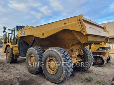 2020 Caterpillar 725 Articulated Truck For Sale, 2,735 Hours | 9901 ...