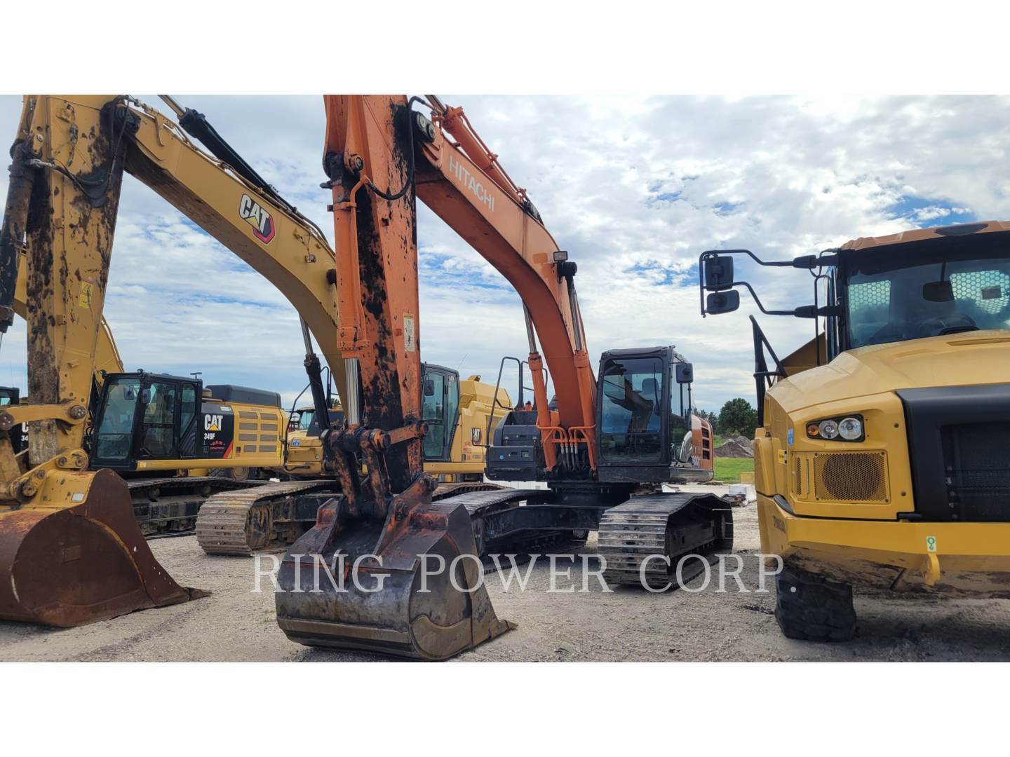 2018 Hitachi 300LC Excavator For Sale, 6,013 Hours | 10421 Fern Hill ...
