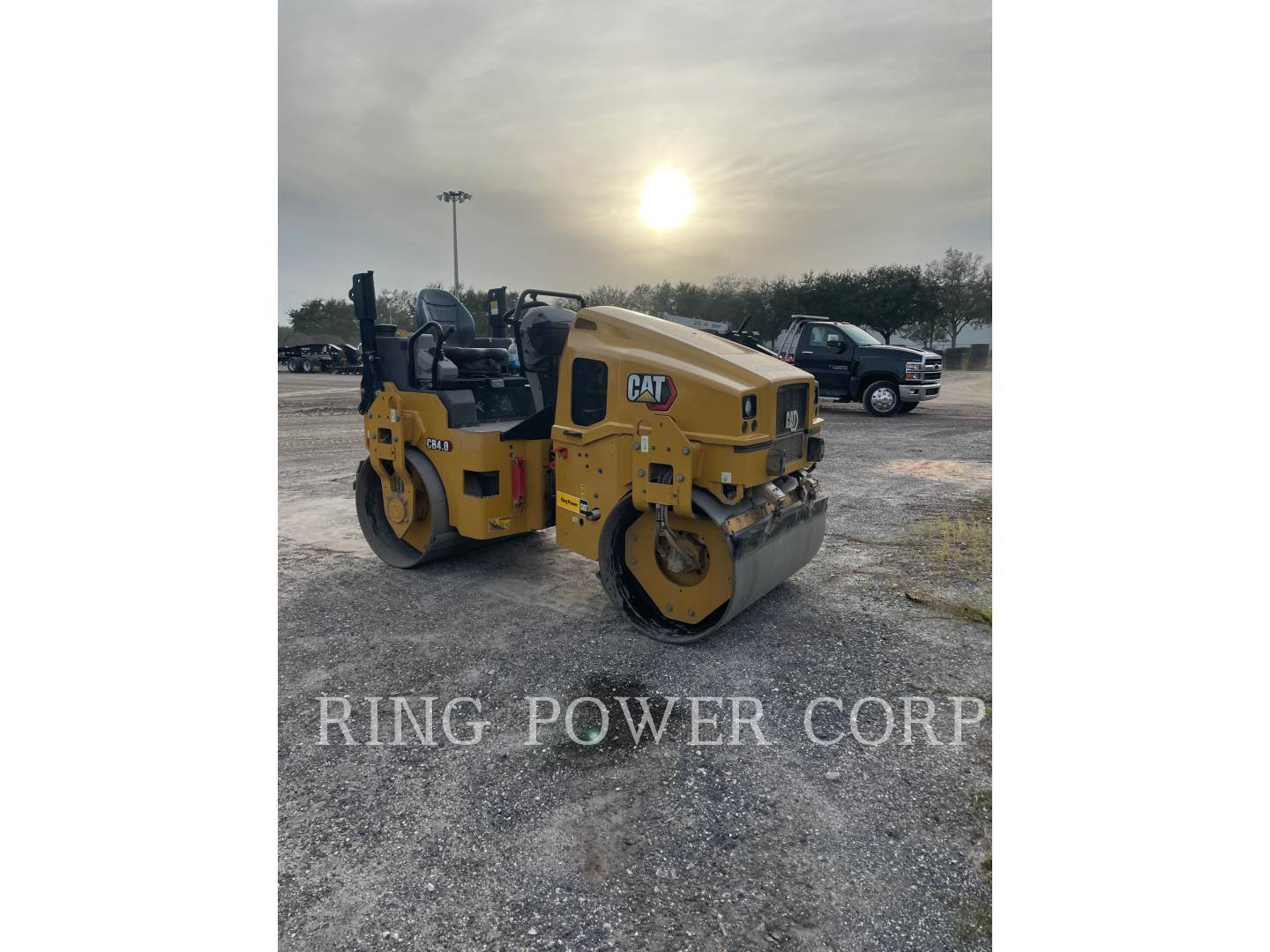 2022 Caterpillar CB4.0 Smooth Drum Roller Compactor For Sale, 860 Hours ...