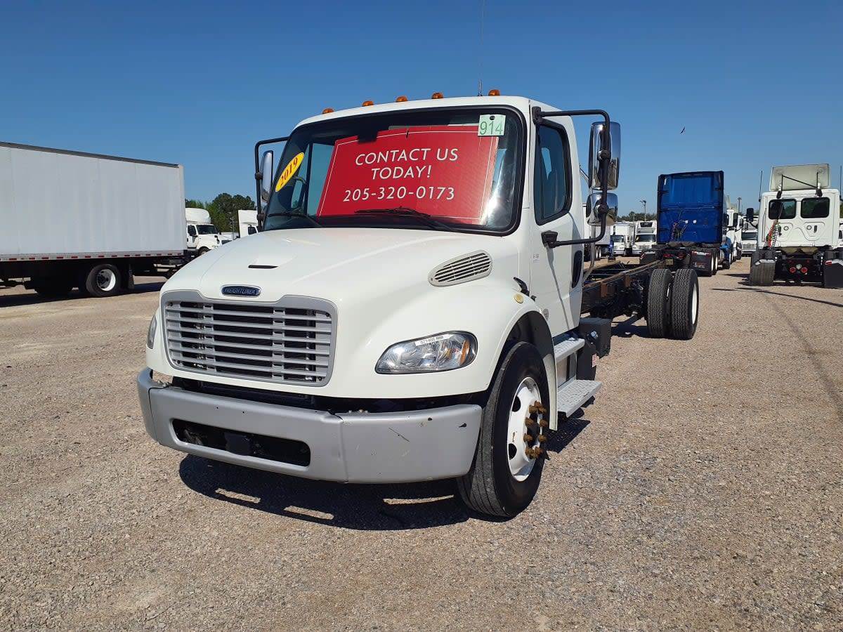 2019 Freightliner M2 106 Single Axle Cab & Chassis Truck - 240HP, 9 ...