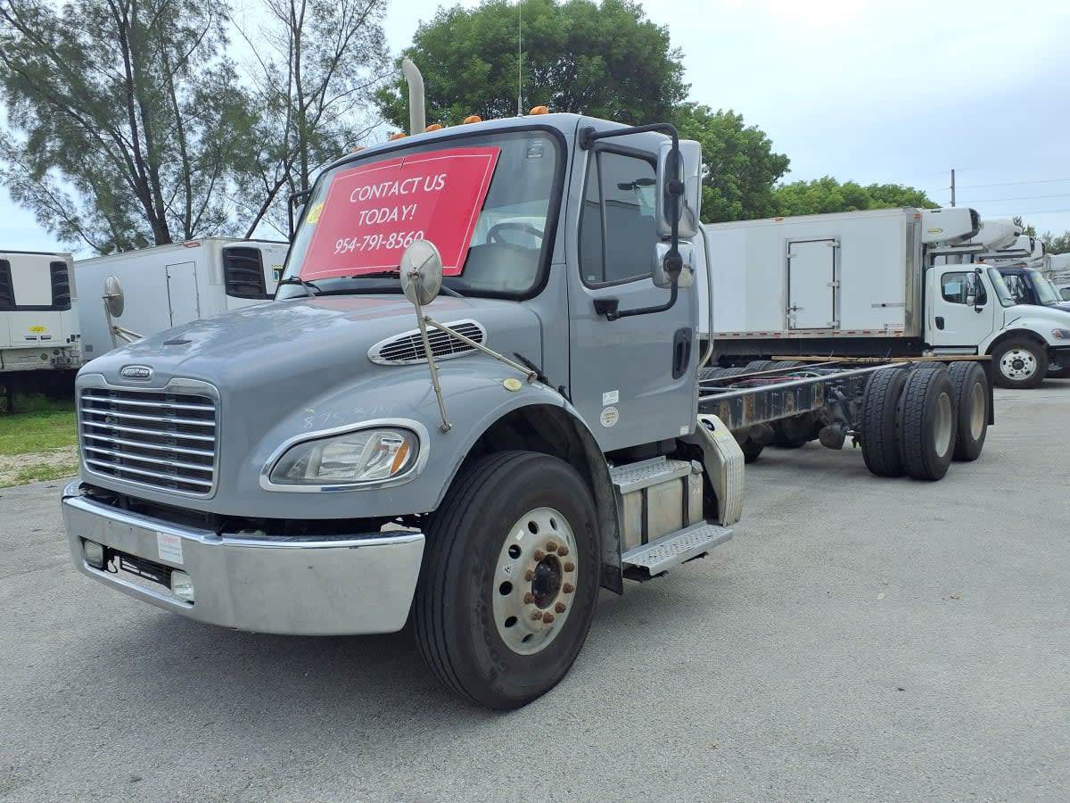 2019 Freightliner M2 106 Tandem Axle Cab & Chassis Truck - 300HP, 6 ...