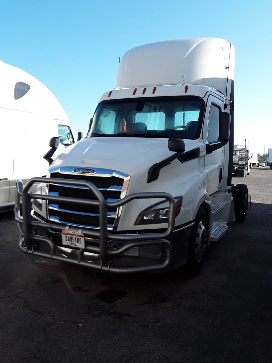 2019 Freightliner Cascadia 116 Single Axle Day Cab Truck - 410HP, 12 ...