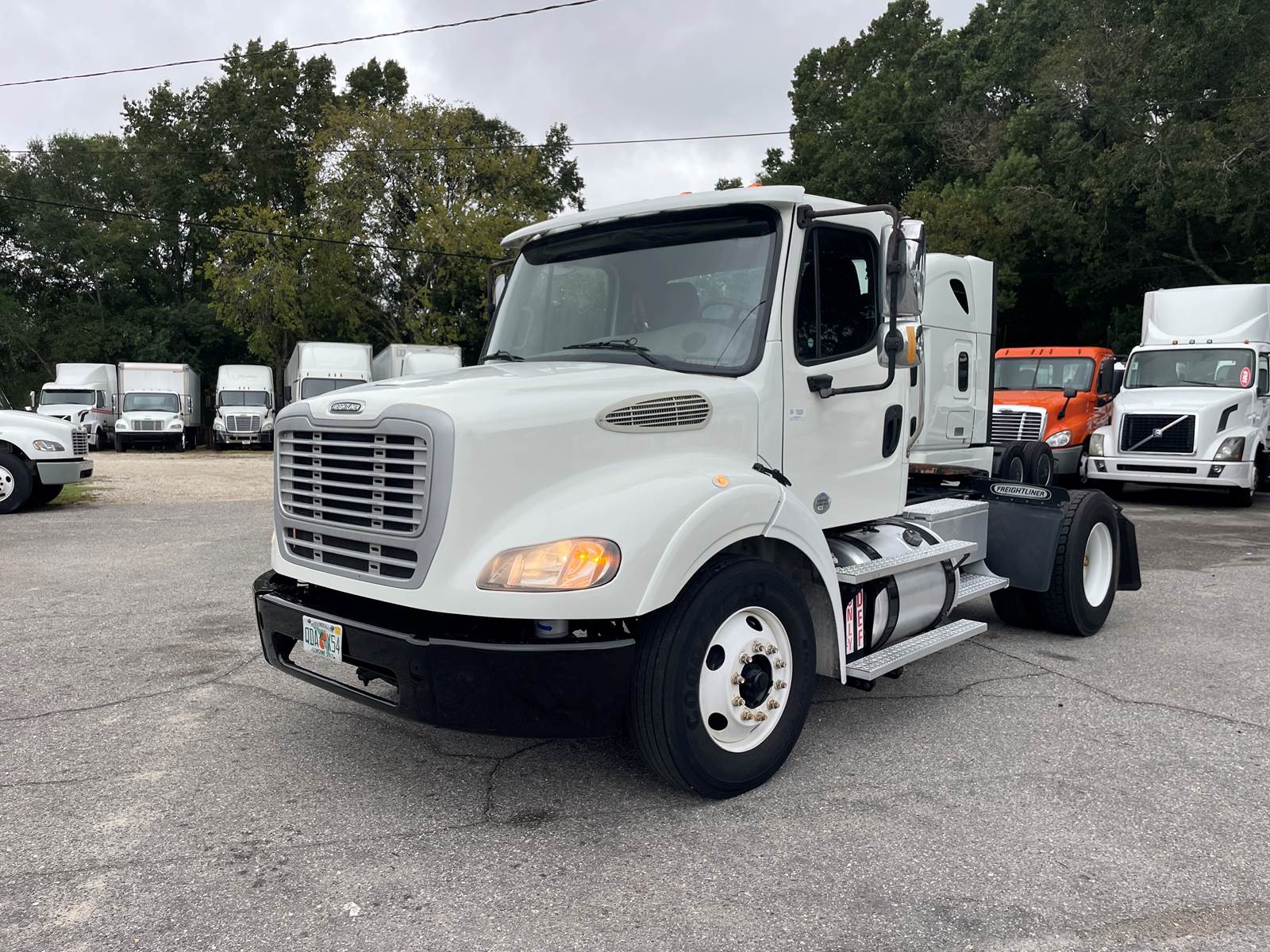 2016 Freightliner M2 112 Single Axle Day Cab Truck - 410HP, 10 Speed ...