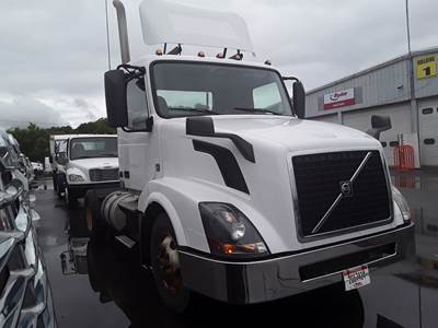 2016 Volvo VNL42T Single Axle Day Cab Truck - 405HP, 12 For Sale ...
