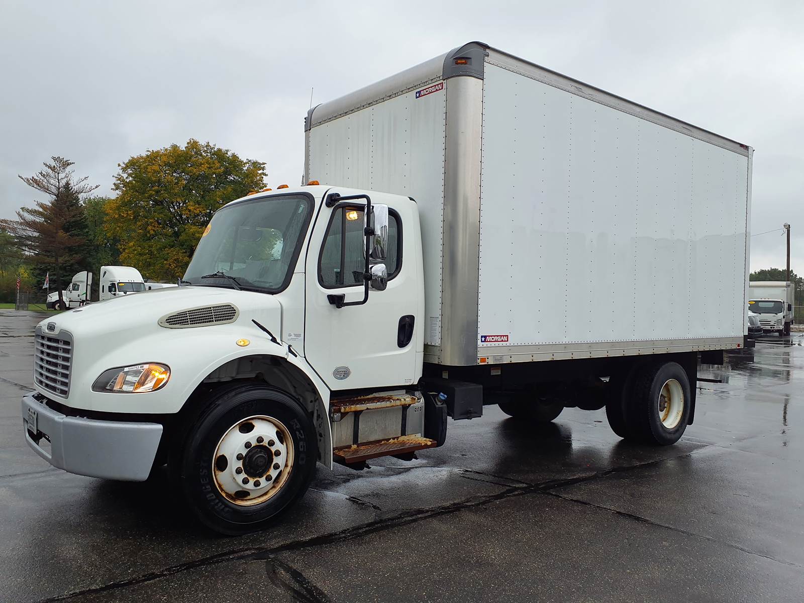 2014 Freightliner M2 106 18 ft Box Truck - 200HP, 6 Speed Manual, Roll ...