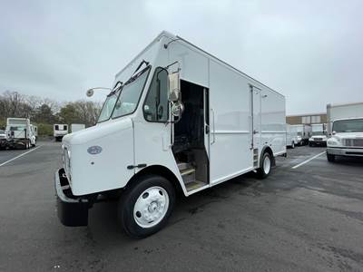Freightliner MT55 Trucks For Sale | MyLittleSalesman.com