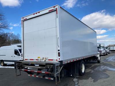 2019 International 4300 26 ft Box Truck - 260HP, 6 Speed Manual, Roll ...