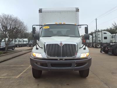 2018 International 4300 26 ft Box Truck - 240HP, 7 Speed Automatic ...