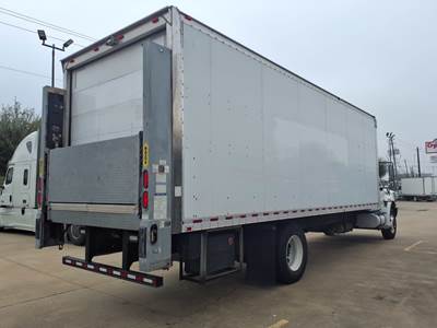 2018 International 4300 26 ft Box Truck - 240HP, 7 Speed Automatic ...