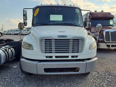 2012 Freightliner M2 106 Tandem Axle 24 ft Flatbed Truck - 350HP, 5 ...