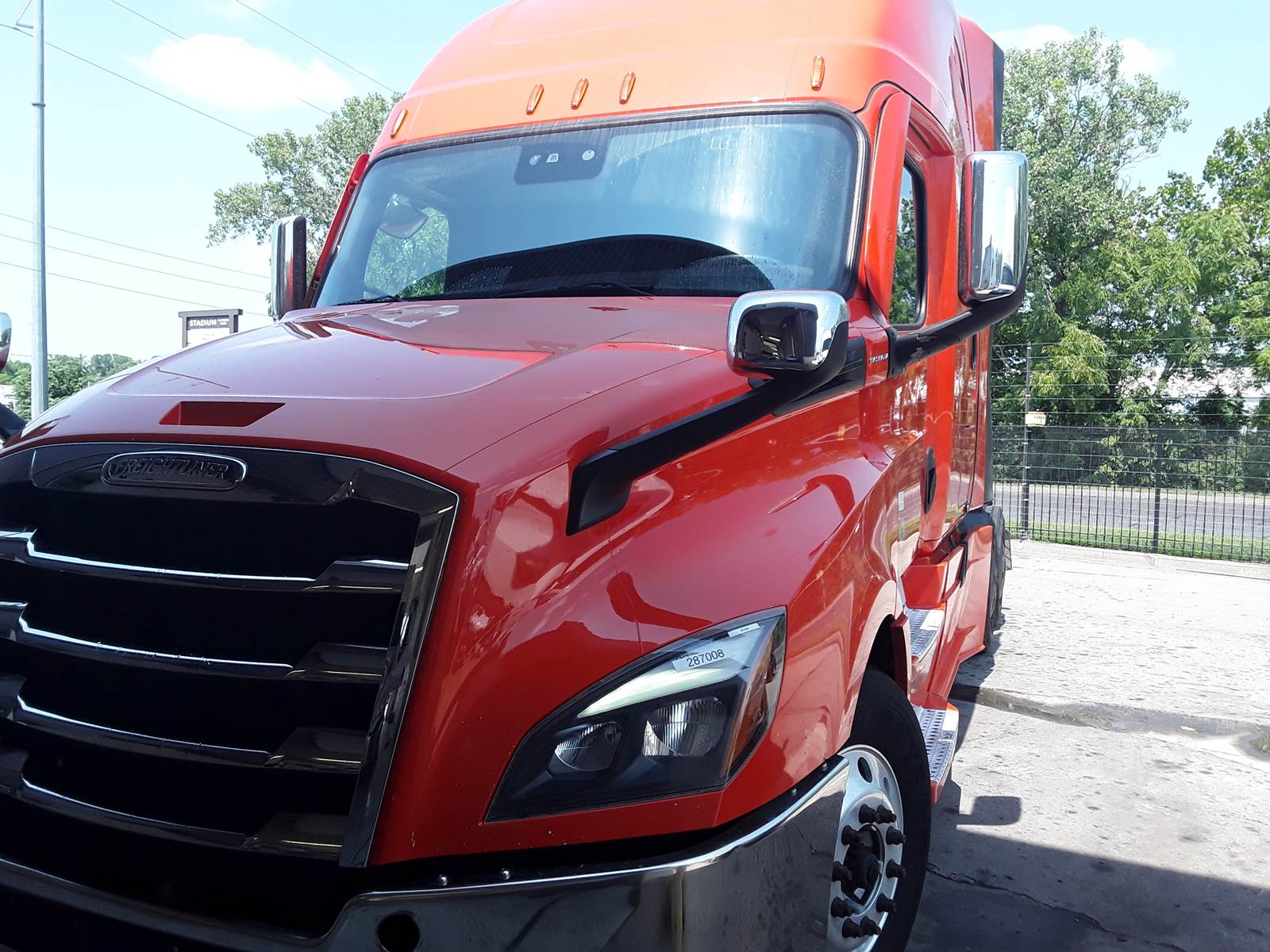 2021 Freightliner Cascadia 126 Sleeper Semi Truck - 72" Condo Sleeper ...