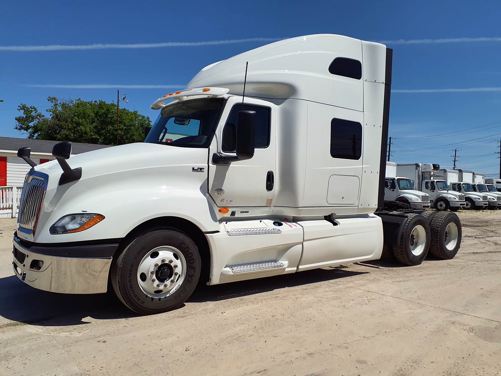 2020 International LT625 Sleeper Semi Truck - 73" Condo Sleeper, 450HP ...