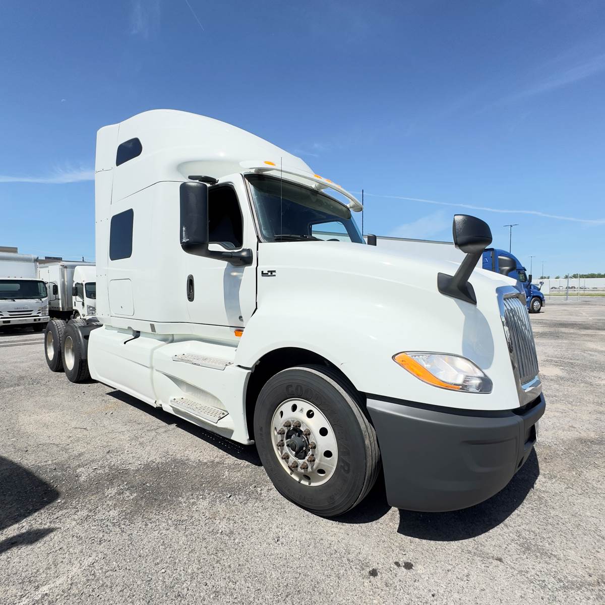 2019 International LT625 Sleeper Semi Truck - 73" Condo Sleeper, 450HP ...