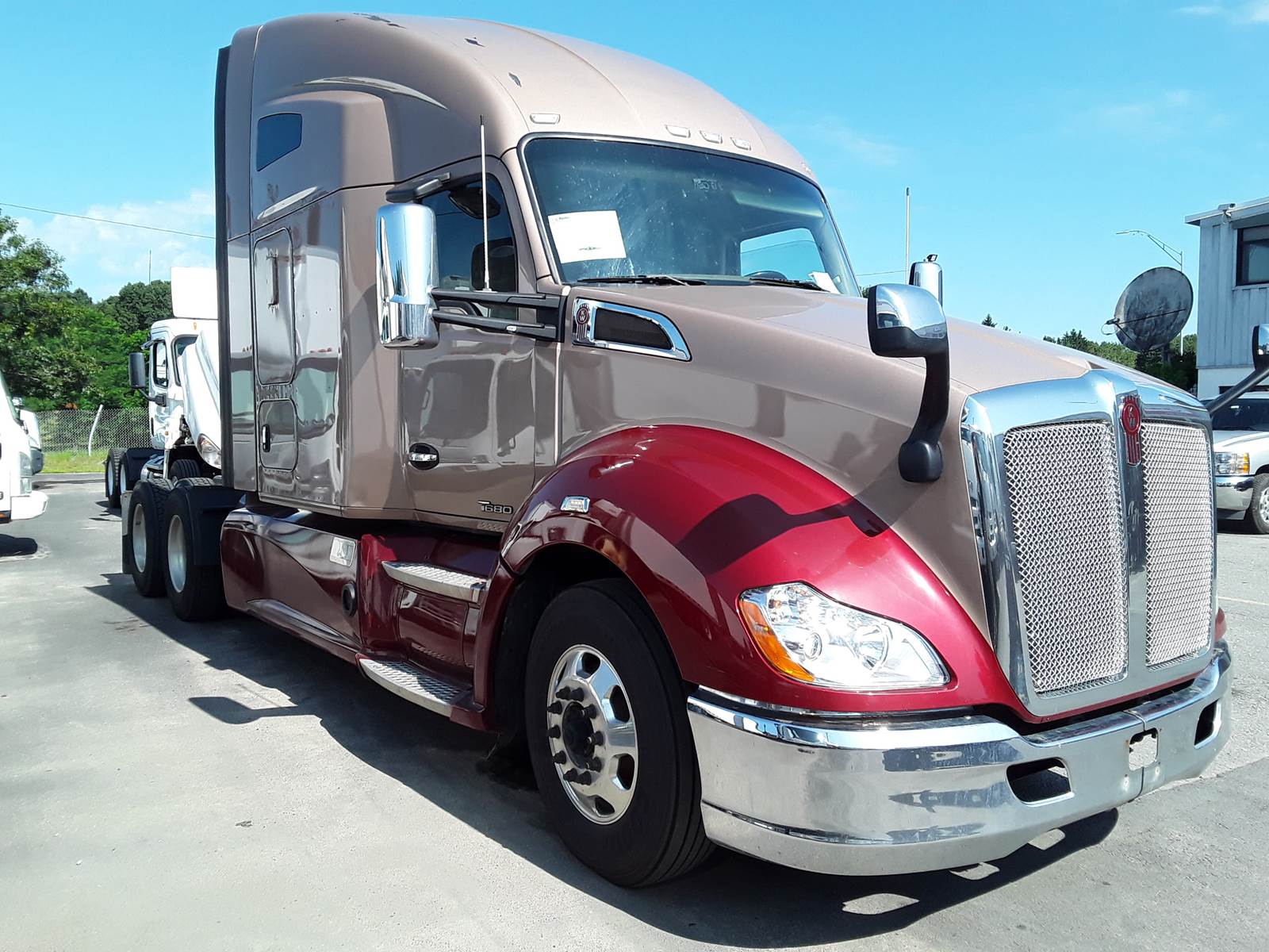 2018 Kenworth T680 Sleeper Semi Truck - 72" Condo Sleeper, 450HP, 13 ...
