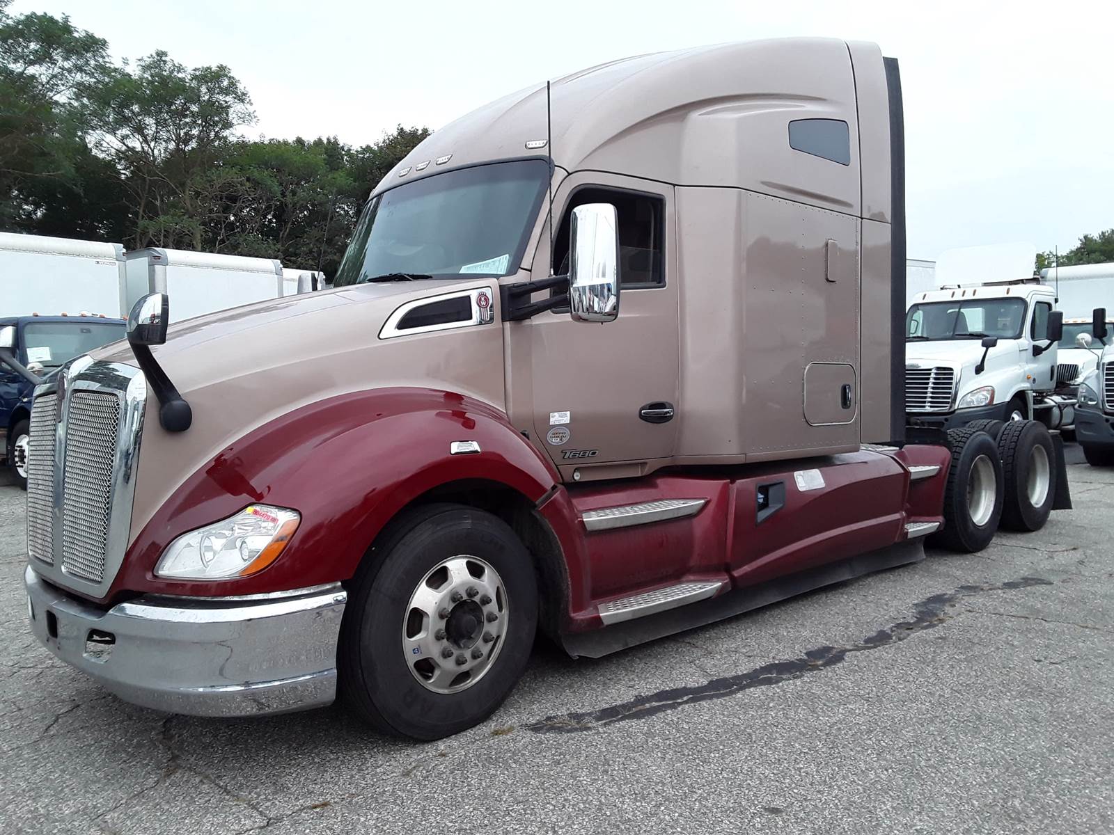 2019 Kenworth T680 Sleeper Semi Truck - 72" Condo Sleeper, 450HP, 13 ...