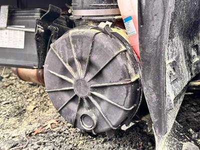 2024 Chevrolet 4500HG Right Air Cleaner / Air Filter Housing For Sale ...