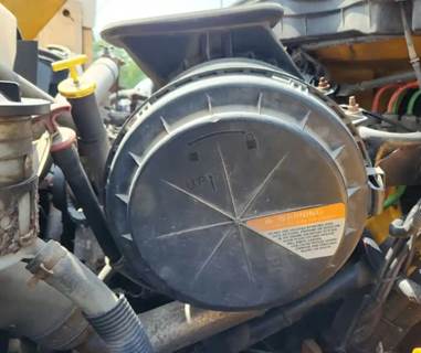 2009 International 7400 Left Air Cleaner / Air Filter Housing For Sale ...