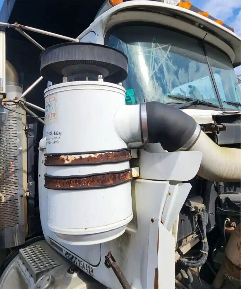 2001 Mack RD688S Right Air Cleaner / Air Filter Housing For Sale ...